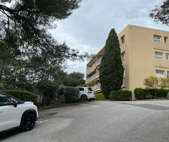 Vente garage Hyères - LE PARADIS - GARAGE DE 16.10 M² | Cabinet Ripoll